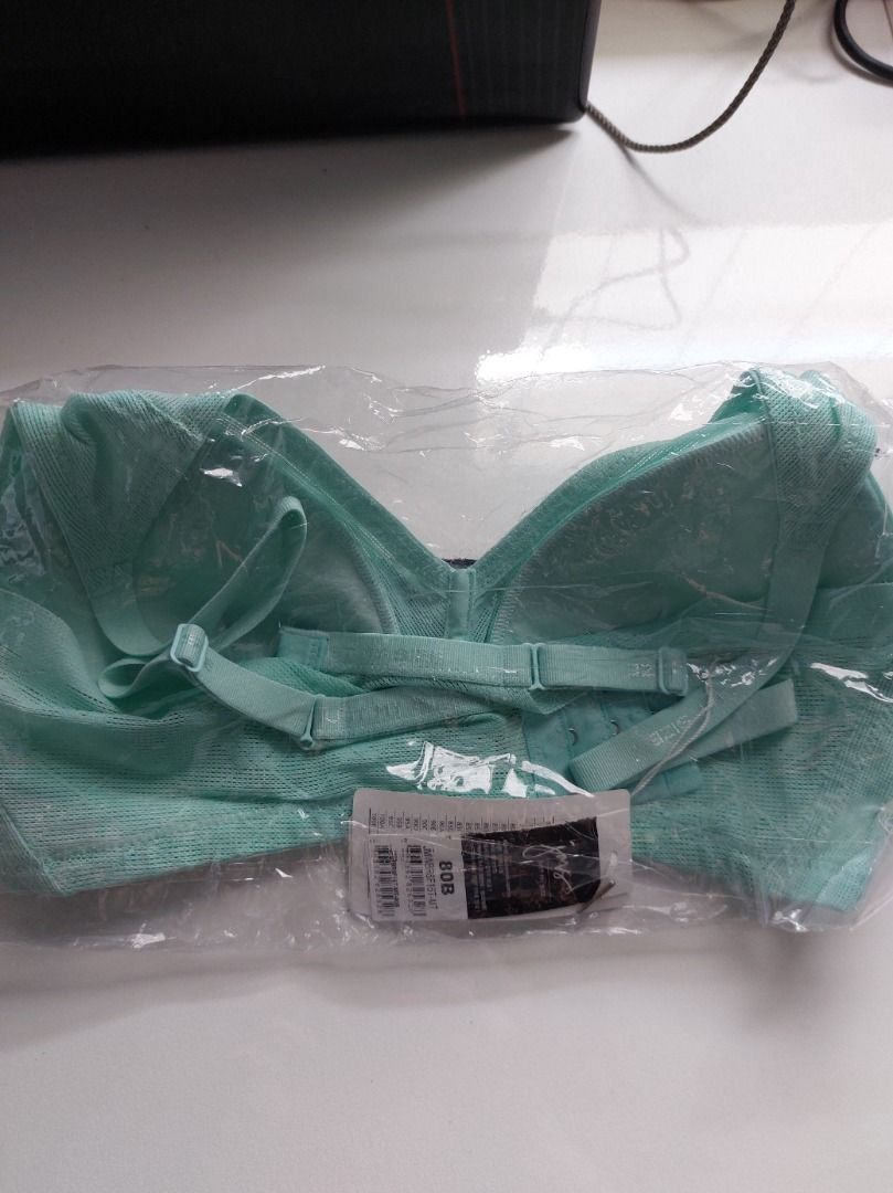 Wonderbra Bra & Panty set Underwear set, Women's Fashion, New ...