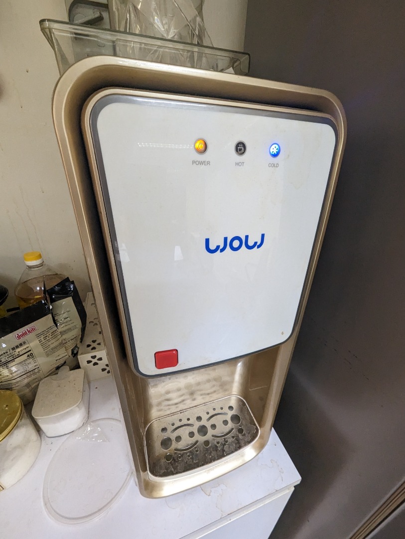 WOW hot/cold water dispenser, TV & Home Appliances, Kitchen Appliances ...