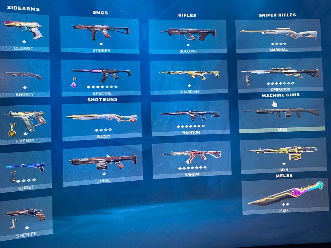 WTS CHEAP VALORANT ACCOUNT WITH 10 PREMIUM SKINS, Video Gaming, Gaming ...