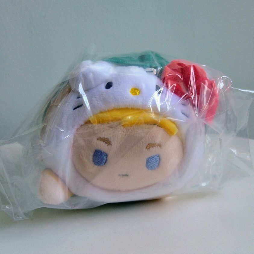 WTS/WTT: Attack on Titan x Sanrio Character Munyokoro Plush Mascot ...