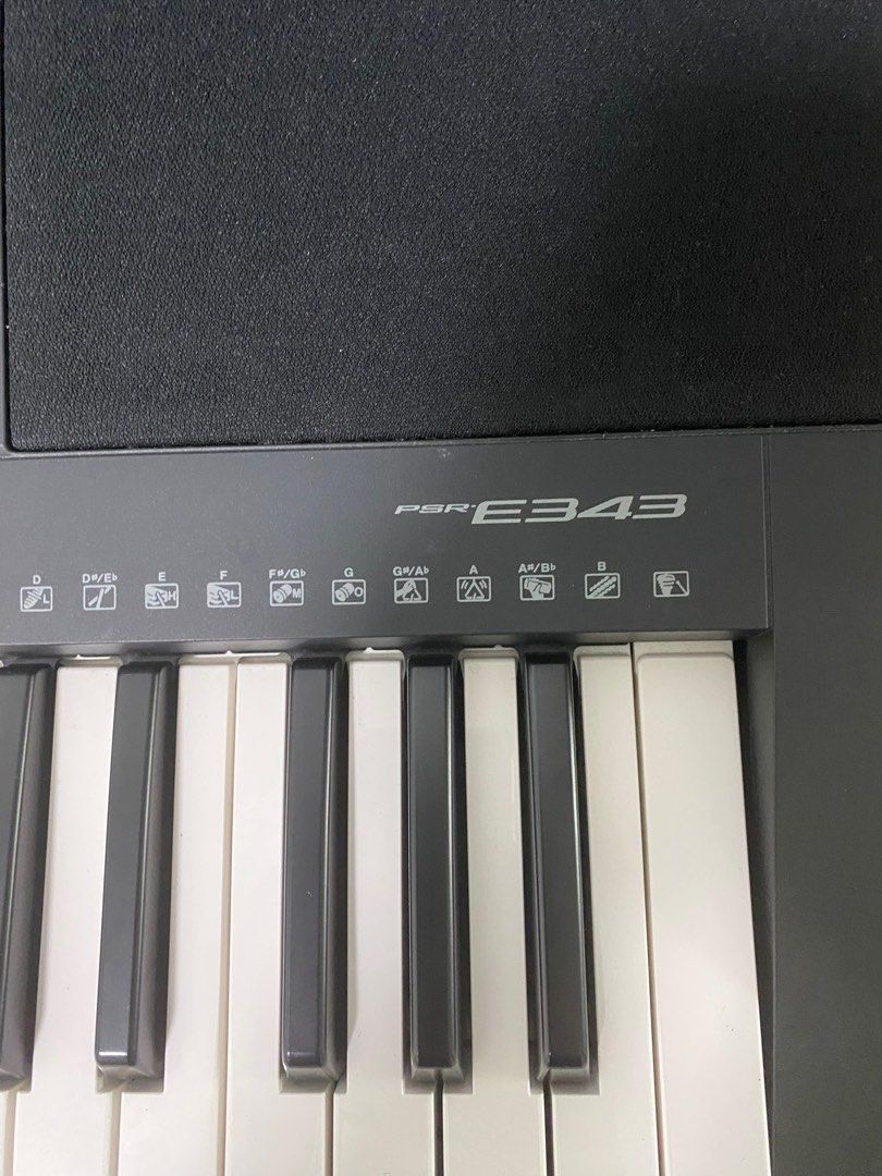Yamaha Keyboard PSR E343 * In Very Good Condition, Comes with ...