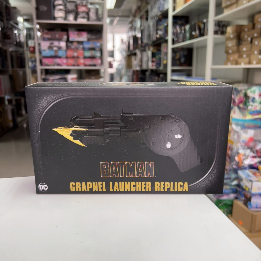 done [放得高搵鬍鬚] 不二不議 Neca Batman Grapnel Launcher Replica, 興趣及遊戲, 玩具 & 遊戲 ...