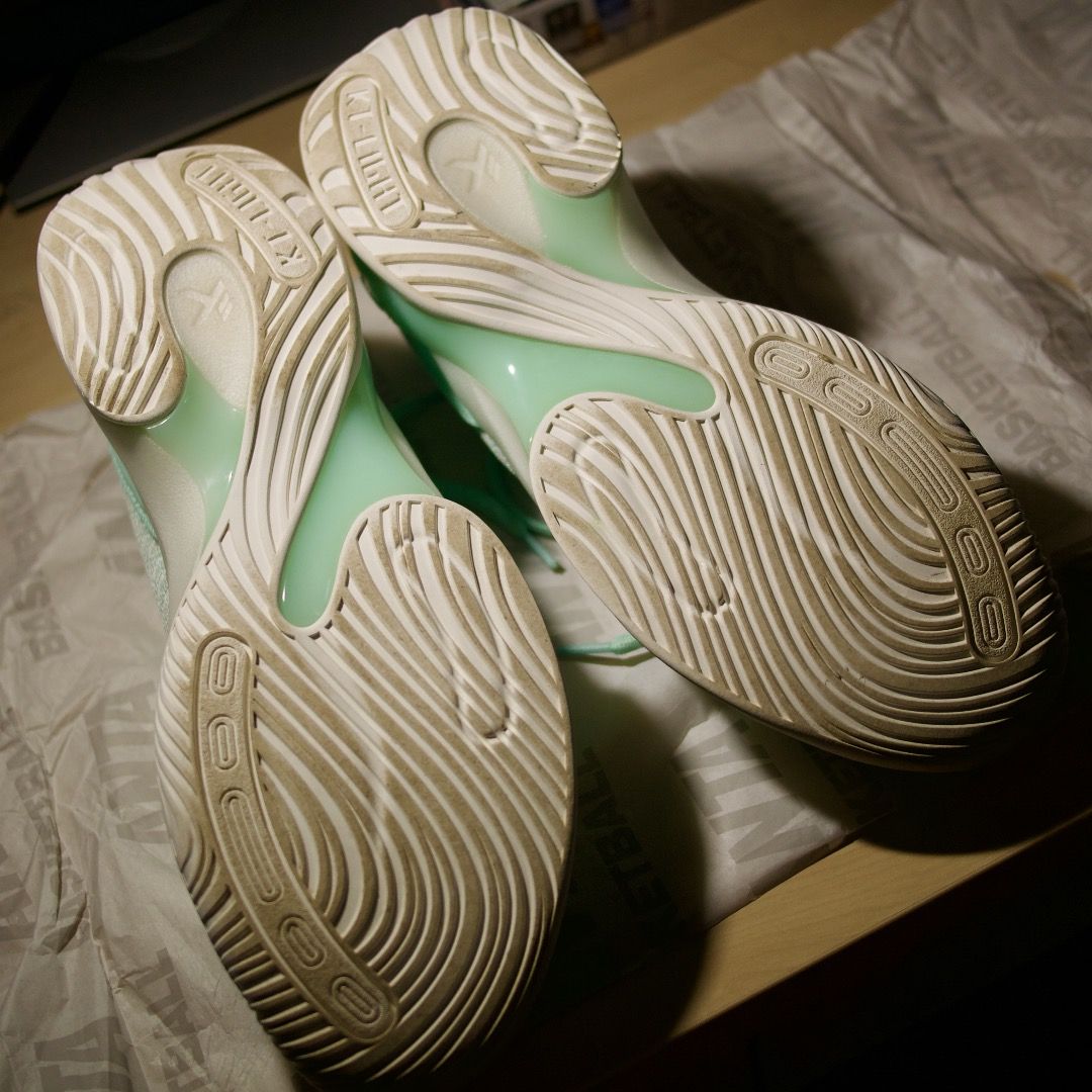 Anta Klay Thompson KT Light 7 Low Basketball Shoes, Men's Fashion ...