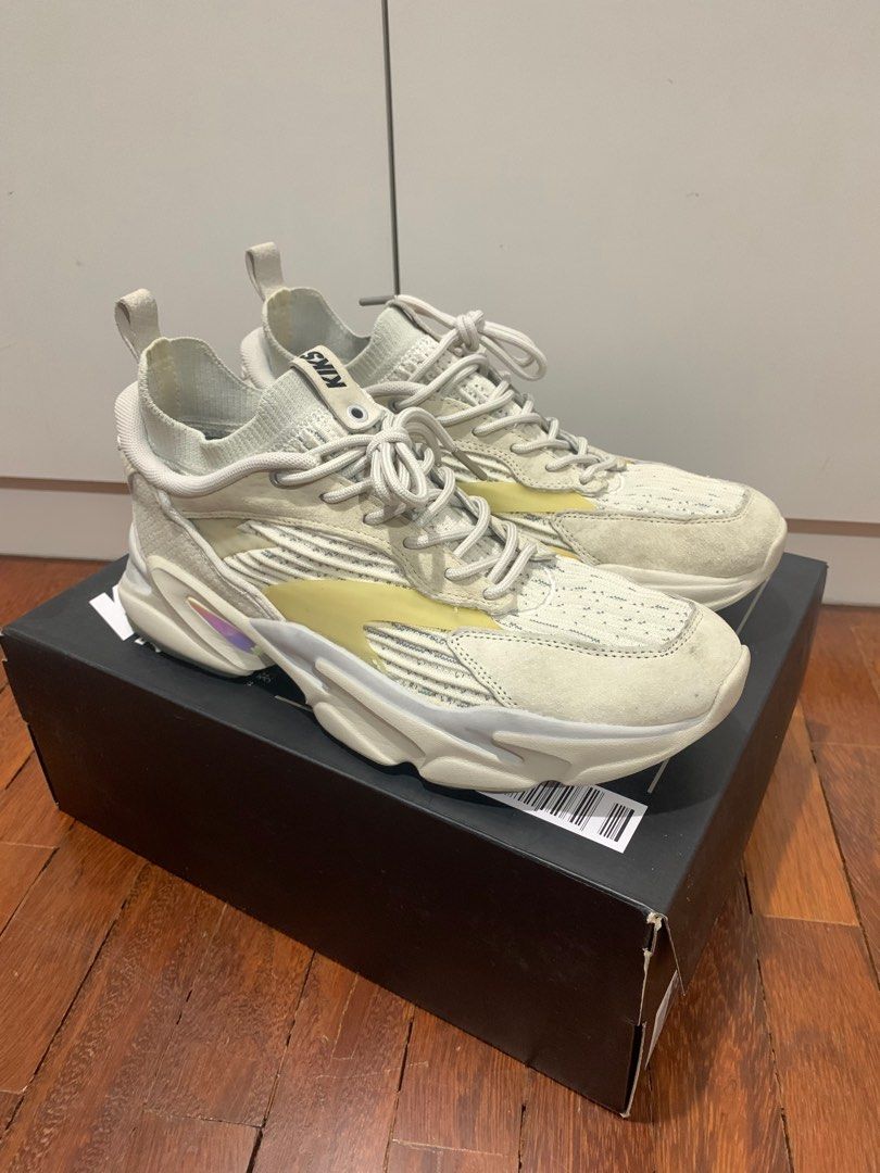 Anta x kiks LA runner, Men's Fashion, Footwear, Sneakers on Carousell