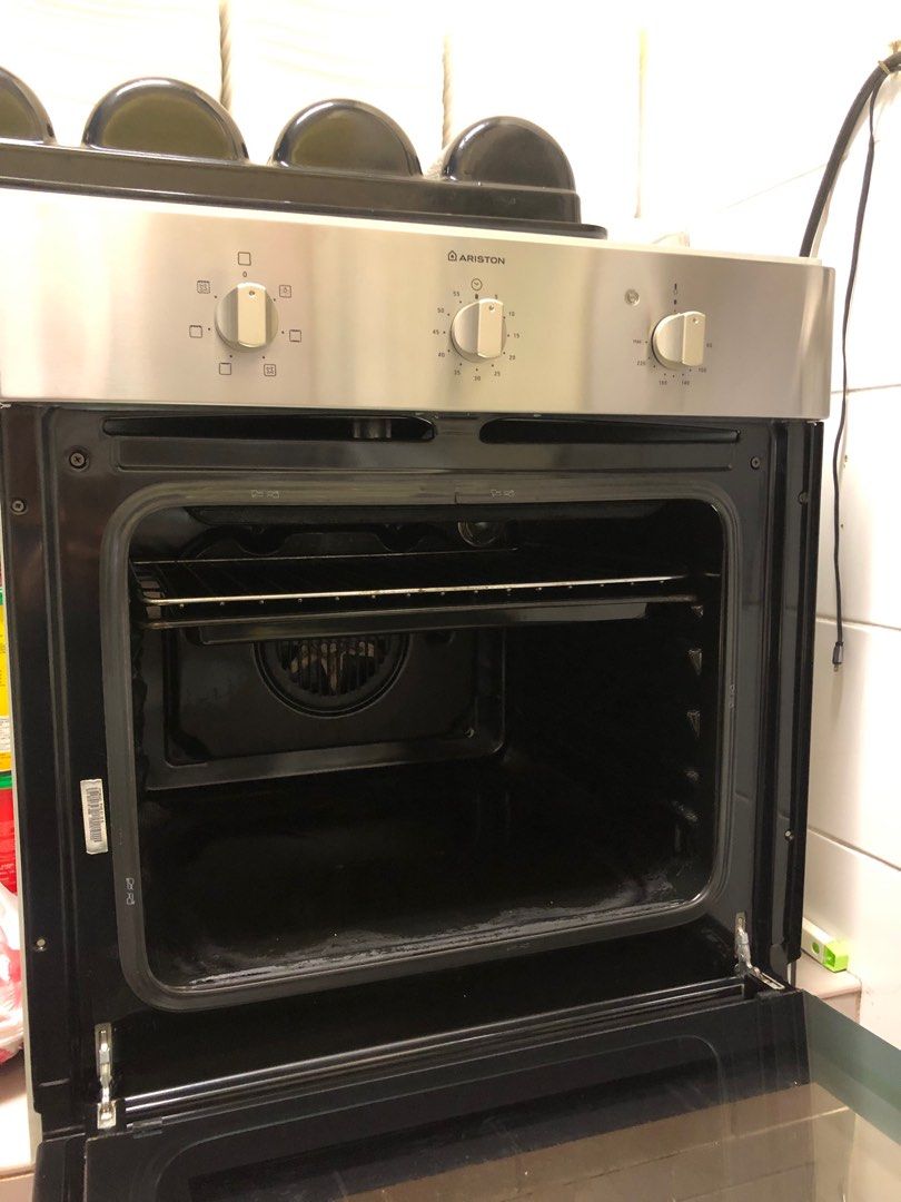 ARISTON Oven w casing, TV & Home Appliances, Kitchen Appliances, Ovens ...