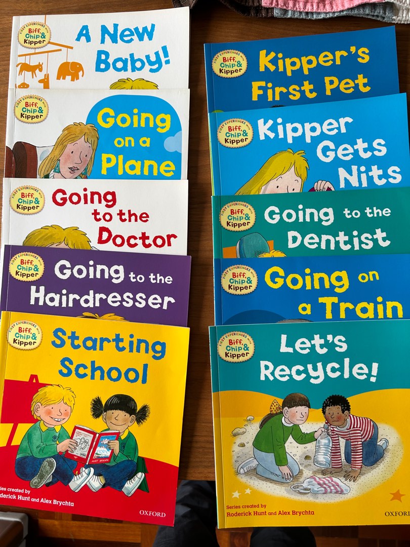 Biff Chip & Kipper: first experiences, 興趣及遊戲, 書本 & 文具, 小朋友書 - Carousell