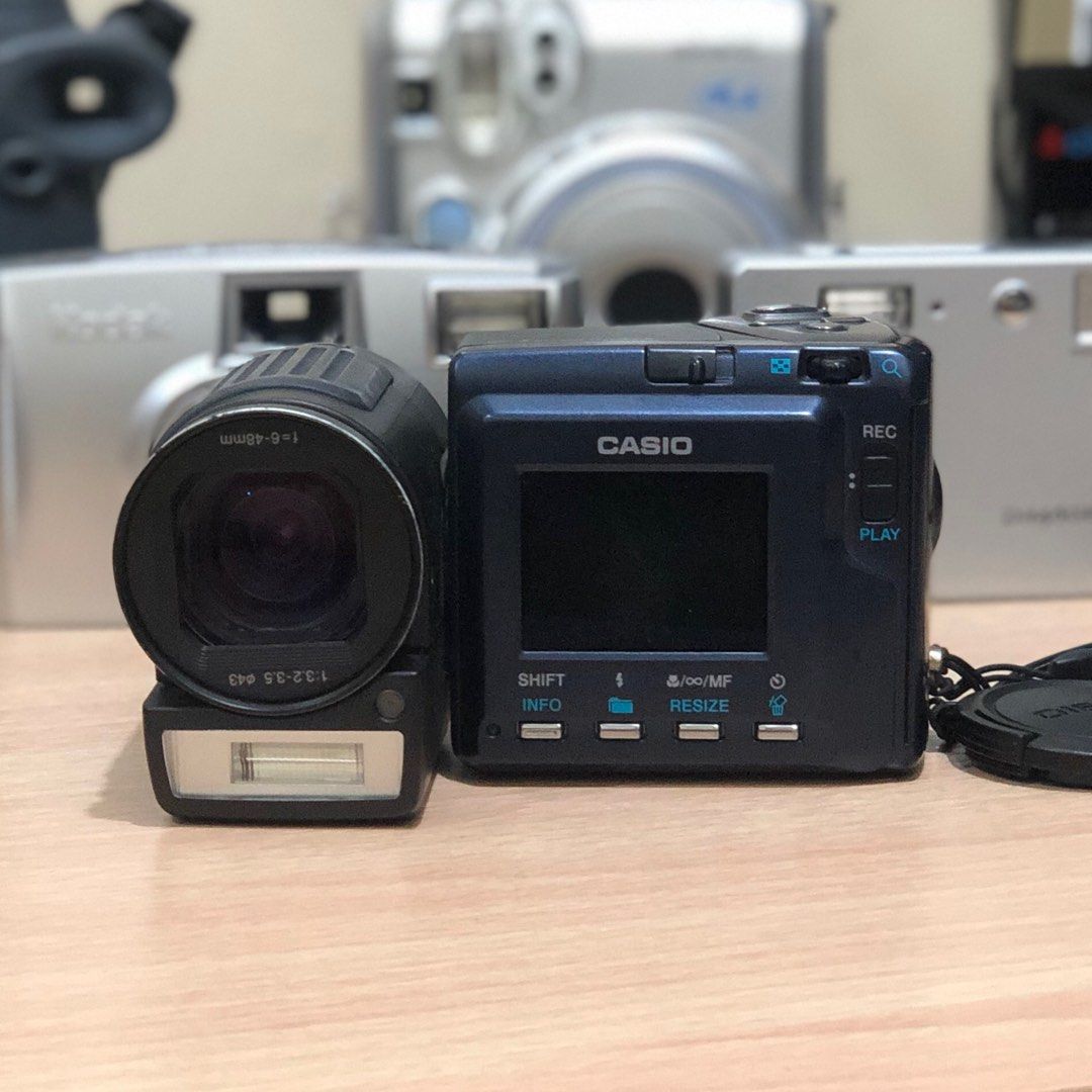 CASIO QV-2900UX *rare rotating lens on Carousell