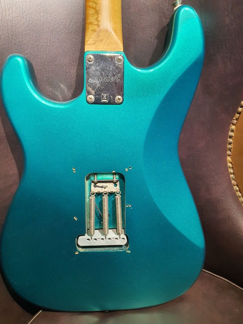 Custom Squier Strat, Hobbies & Toys, Music & Media, Musical Instruments ...