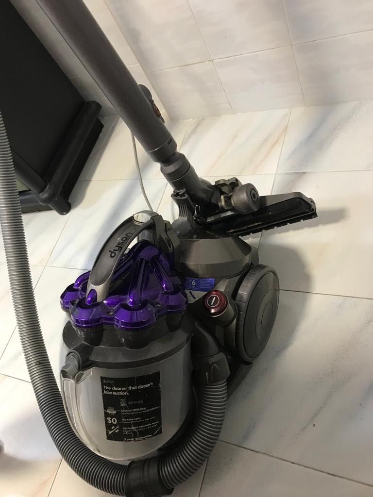 Dyson Vacuum Cleaner DC29 Multi Floor, TV & Home Appliances, Vacuum ...