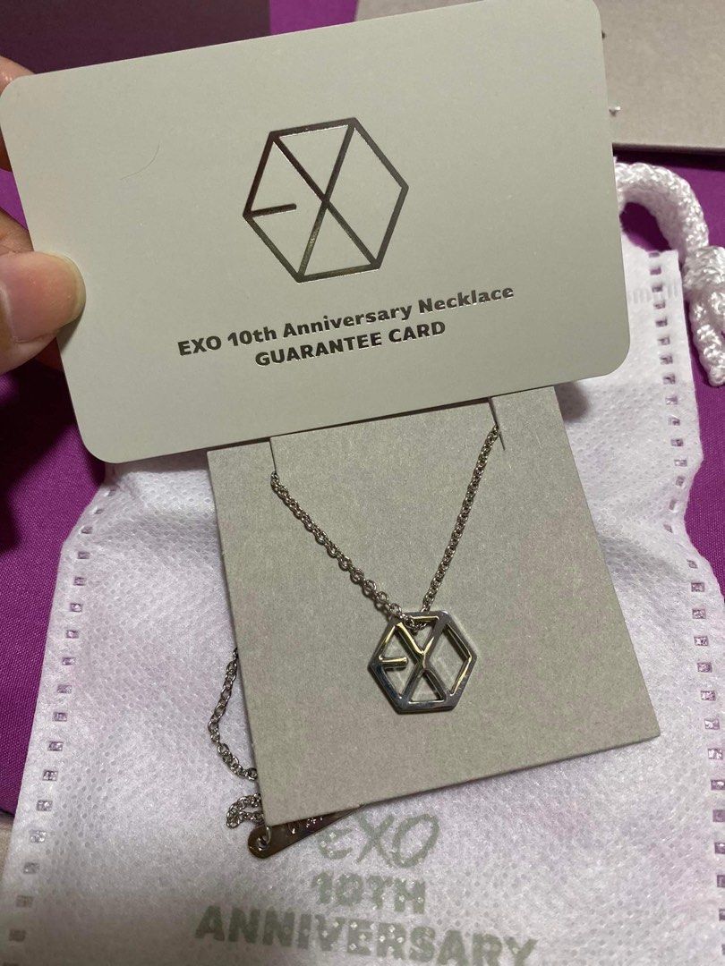 EXO 10th anniversary Necklace (NO PC), Hobbies & Toys, Memorabilia ...