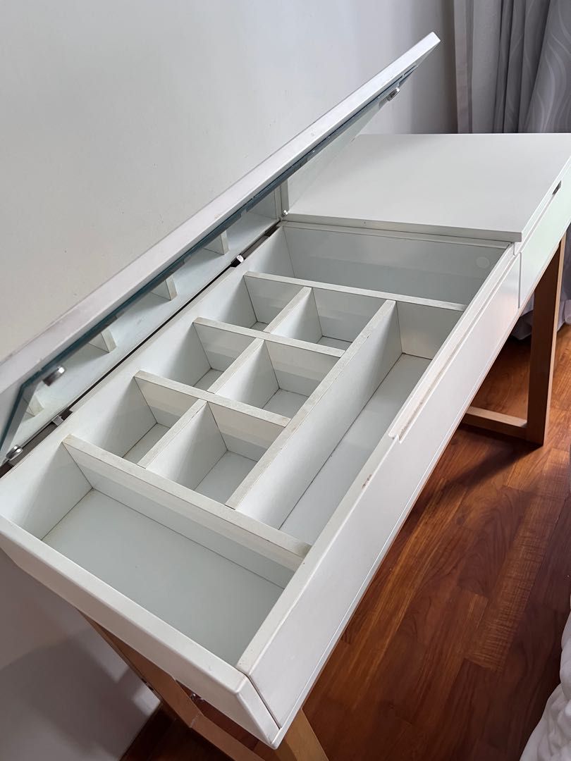 Foldable compact vanity table with mirror - dressing table , Furniture ...