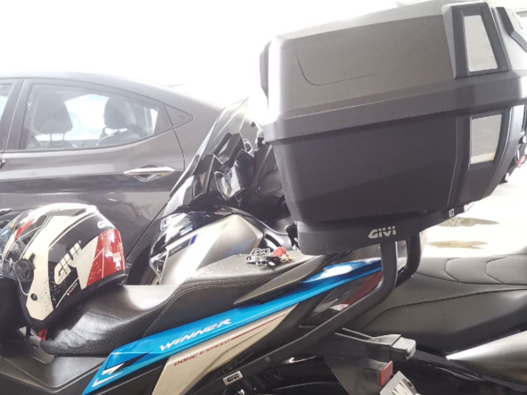 Givi Heavyduty MonoRack and 42L Hard Topbox for Honda RS150R ...