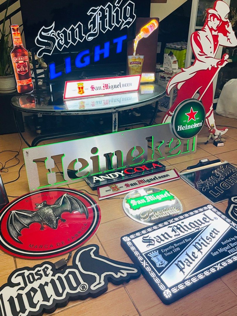 Johnnie Walker Bar Display Standee., Hobbies & Toys, Memorabilia ...