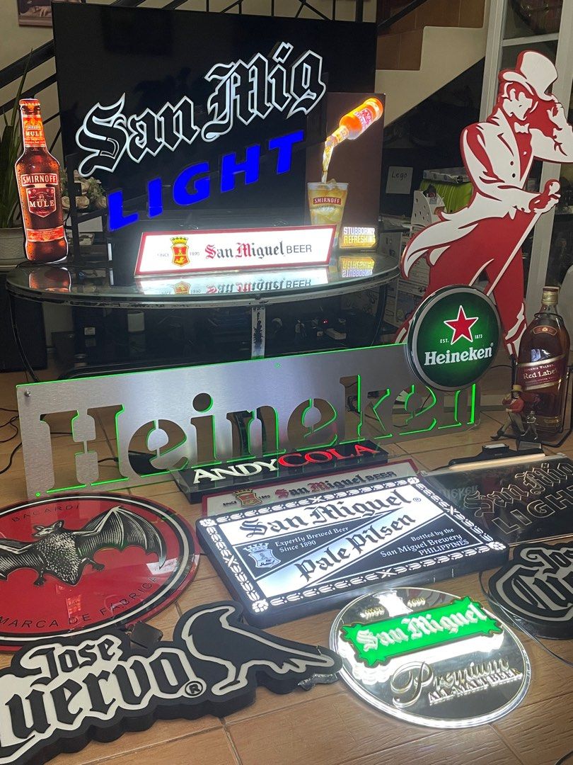 Johnnie Walker Bar Display Standee., Hobbies & Toys, Memorabilia ...