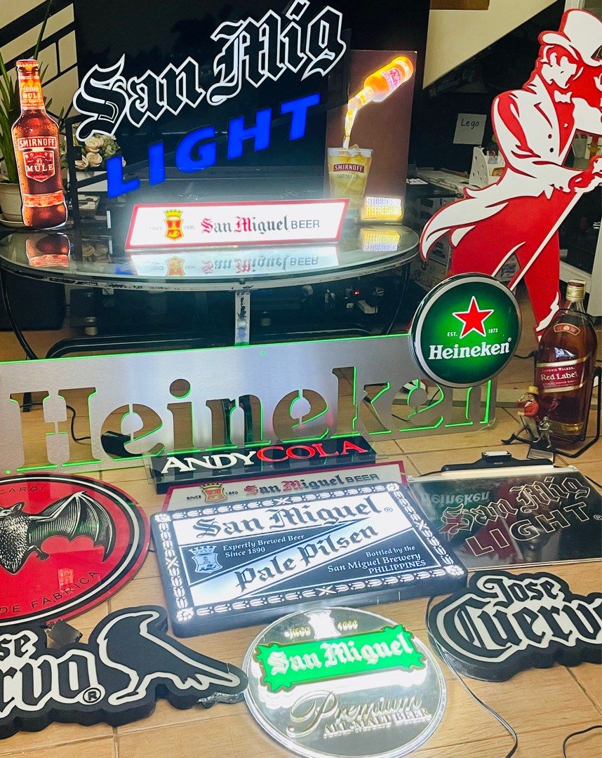 Johnnie Walker Bar Display Standee., Hobbies & Toys, Memorabilia ...