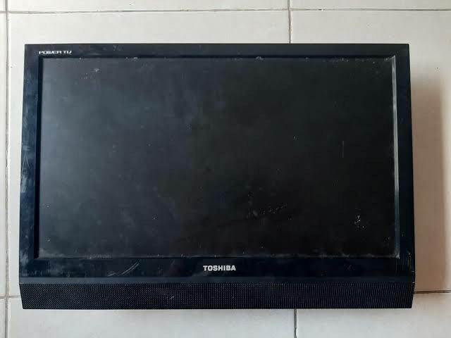 Jual Cepat Murah TV LED LCD Toshiba 19 inch 19HV15E on Carousell