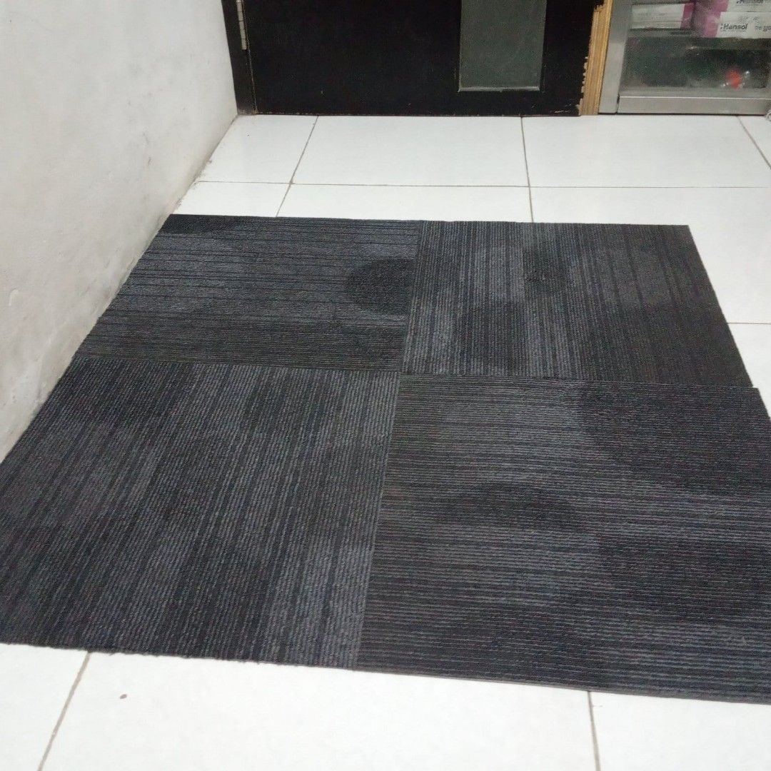 Karpet tile ex kantor, Perabotan Rumah di Carousell