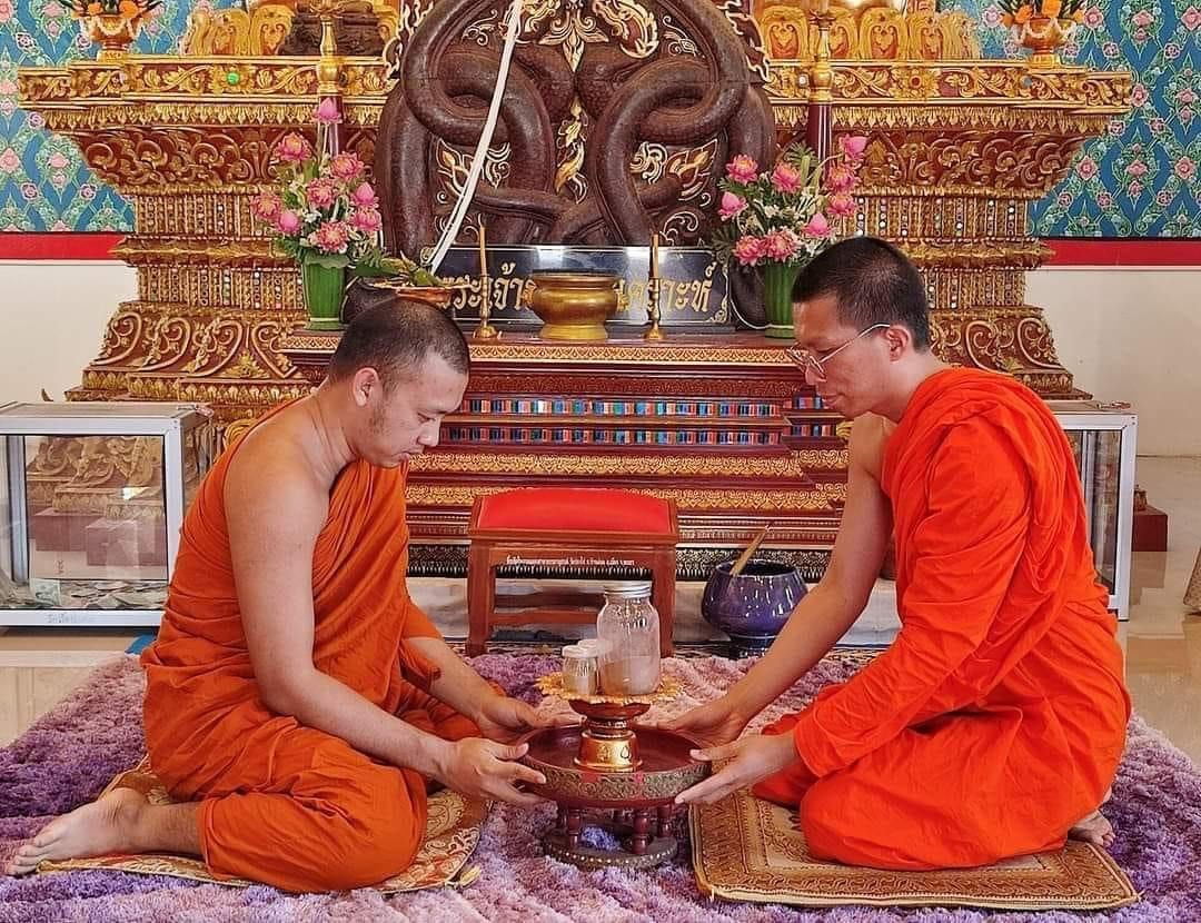 Khun Paen Prai Poon Sap thai amulet, Hobbies & Toys, Memorabilia ...