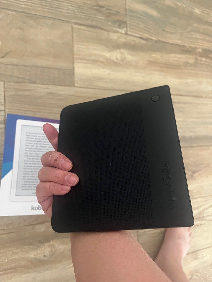 Kobo libra 2 ereader, Mobile Phones & Gadgets, E-Readers on Carousell