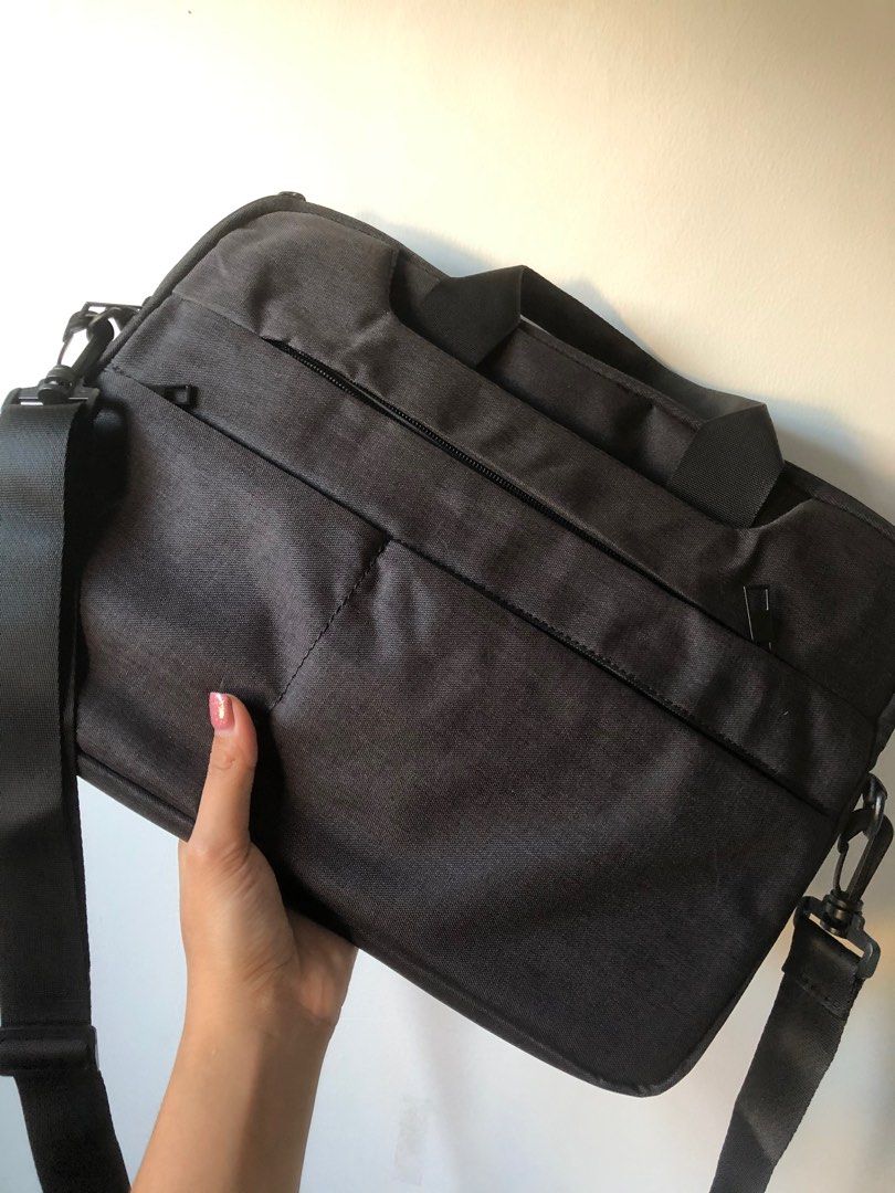 Laptop Bag (MINISO) 13'in on Carousell