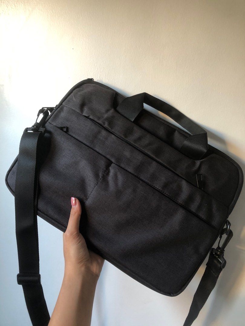 Laptop Bag (MINISO) 13'in on Carousell