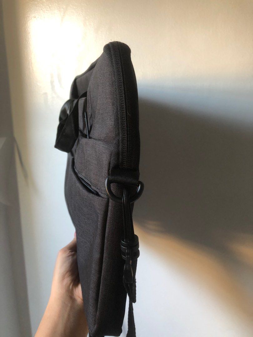 Laptop Bag (MINISO) 13'in on Carousell