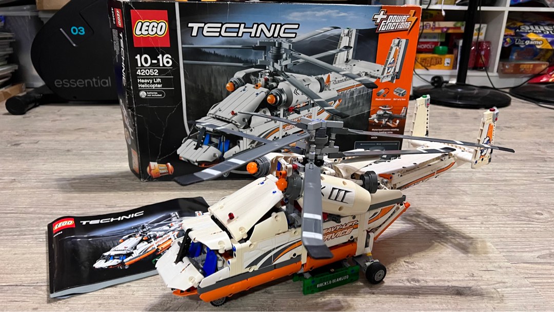 LEGO 42052 Heavy Lift Helicopter, 興趣及遊戲, 玩具 & 遊戲類 - Carousell