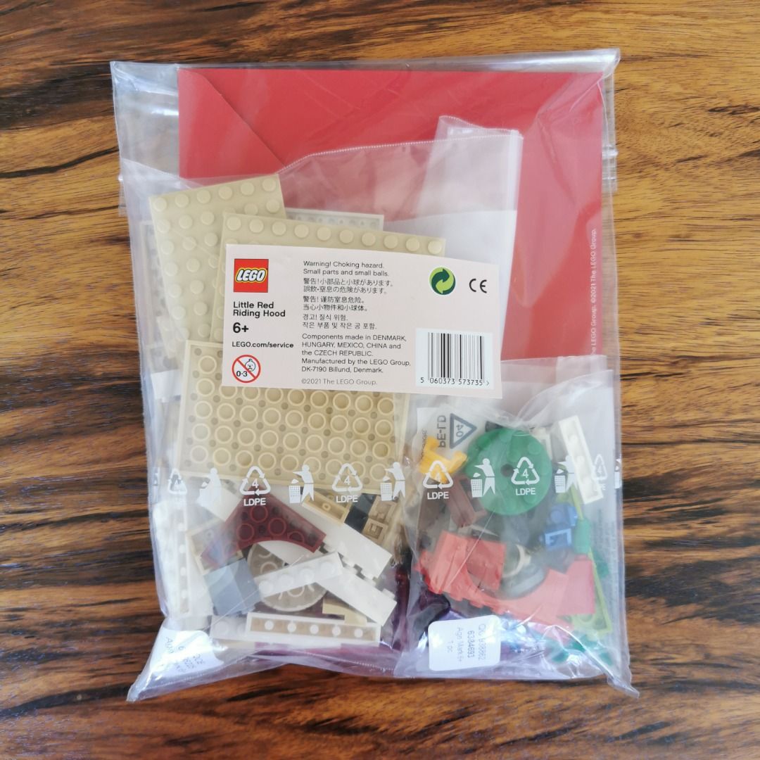 LEGO BT21-3 Bricktober Little Red Riding Hood, Hobbies & Toys, Toys ...