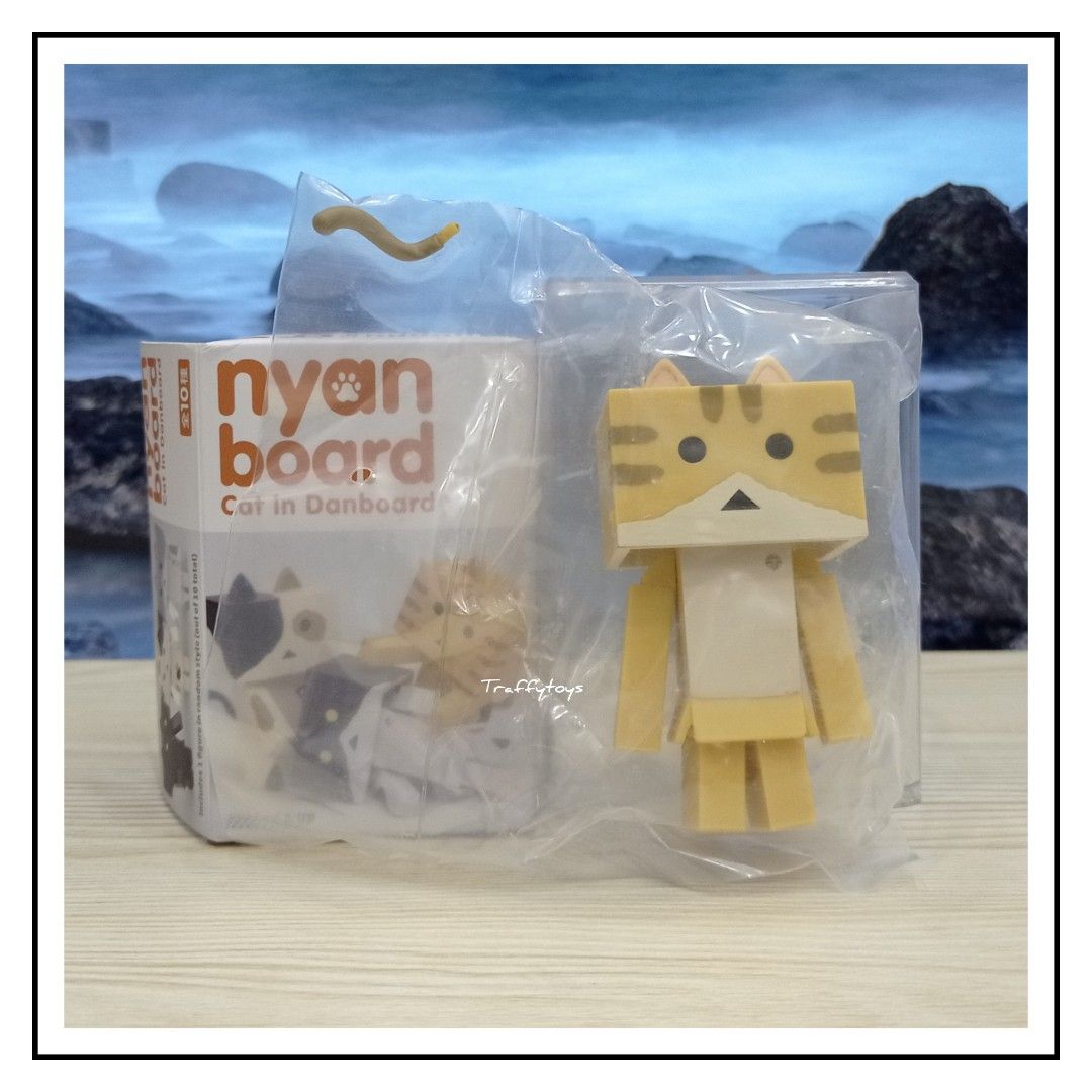 Nyan Board Mini Figure - Danboard - Cat Mini Figure on Carousell