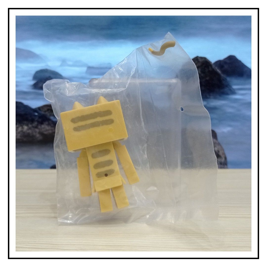 Nyan Board Mini Figure - Danboard - Cat Mini Figure on Carousell