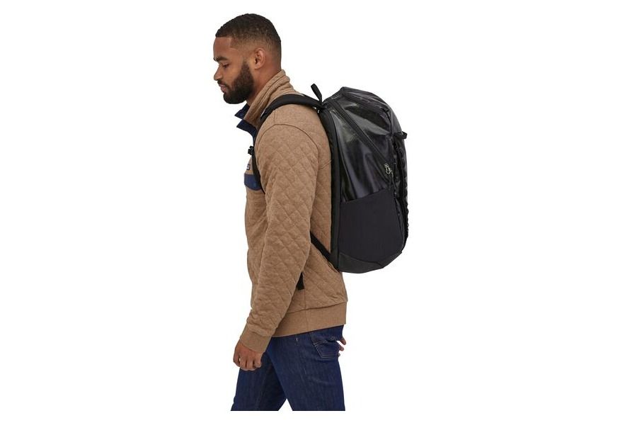 (預訂)正貨有單:Patagonia 32L Black Hole Recycled Poly Backpack 32L大容量, 男裝, 袋 ...