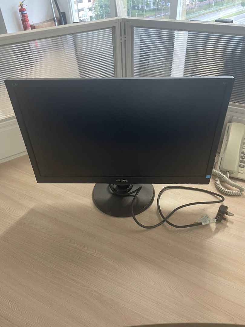Phillips desktop screen, Computers & Tech, Desktops on Carousell
