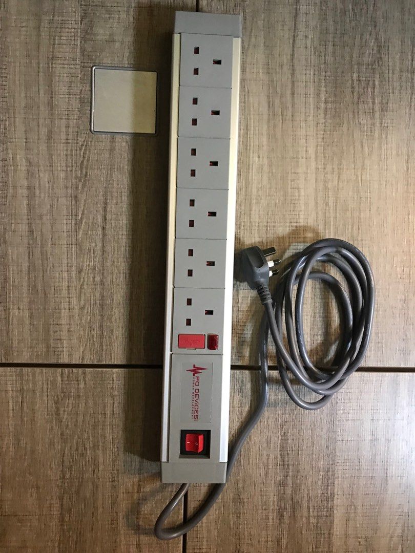 Socket 2M 6Way Type G - British Trailing Socket, 230 V ac, 家庭電器, 其他家庭電器 ...