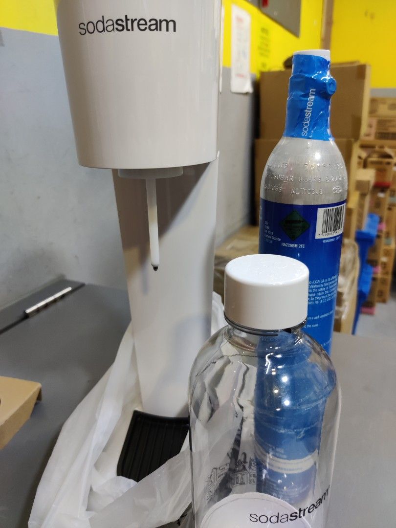 Sodastream Genesis Sparkling Water Maker, TV & Home Appliances, Kitchen ...