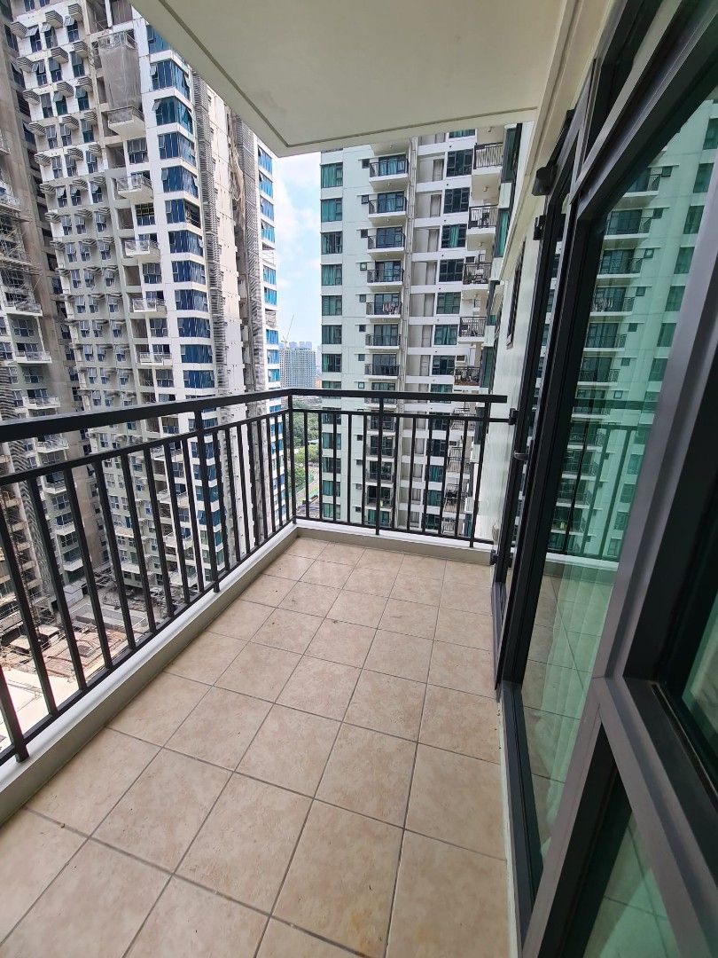 Solstice Tower 2 Circuit Makati on Carousell