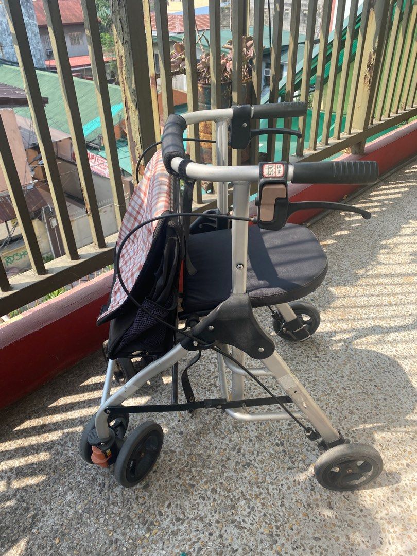 Stroller/walker for seniors on Carousell