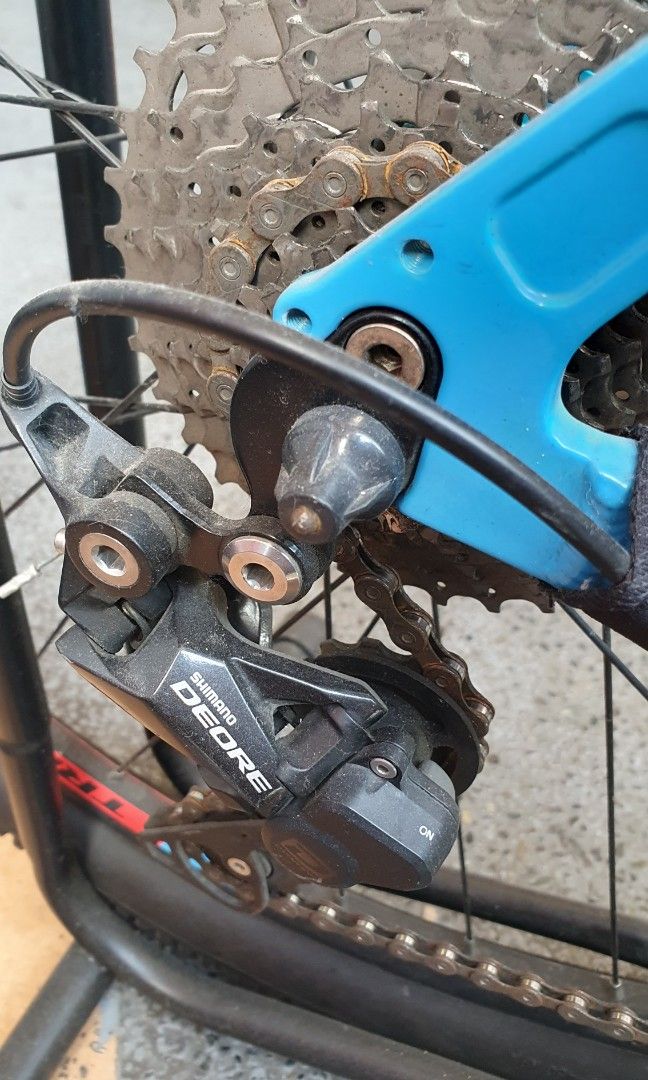 Trinx M1100 27.5 Deore MTB on Carousell