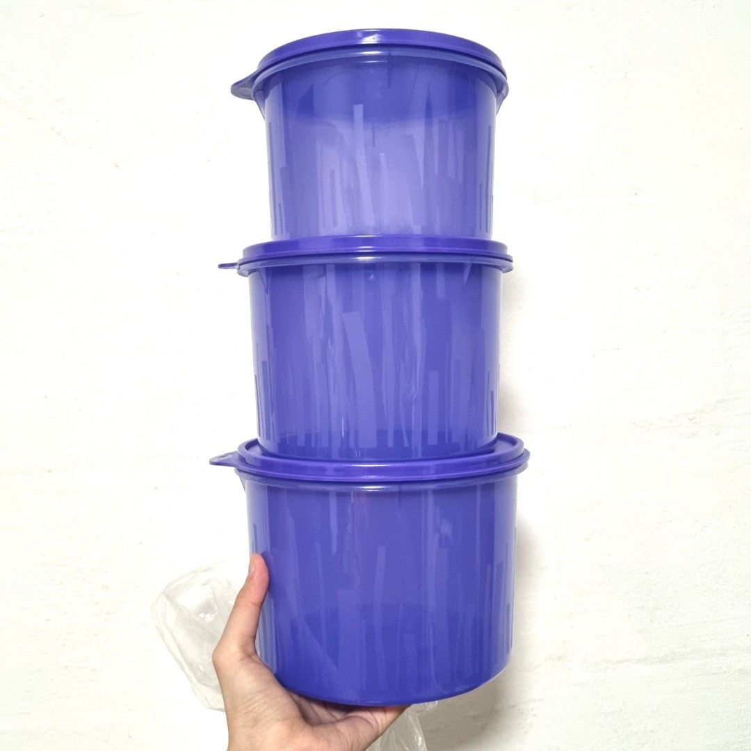 Tupperware 1.1L, 1.7L and 2.4L Stackable Textured Round Snack N Stack ...