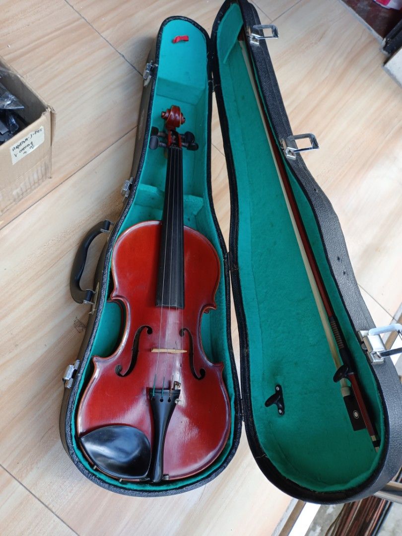 Vintage 1965 Suzuki Violin made in Japan, Hobbies & Toys, Music & Media, Musical Instruments on ...