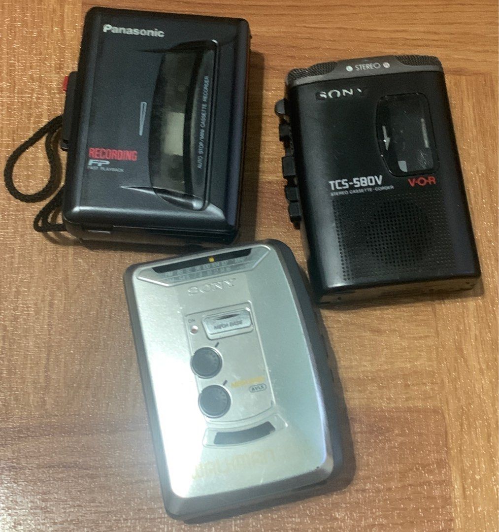 walkman set, Audio, Portable Music Players on Carousell