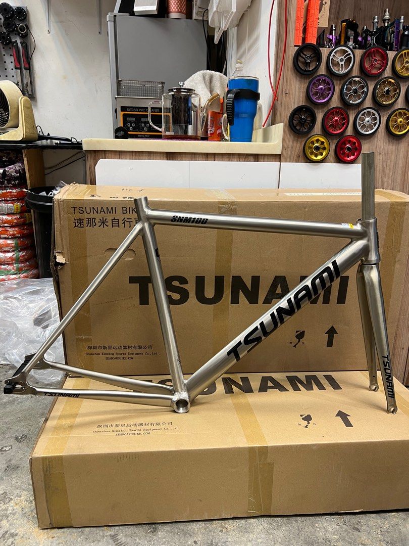 * Tsunami SNM100 Frame & Fork included Headset Seat Clamp Frame Size M ...