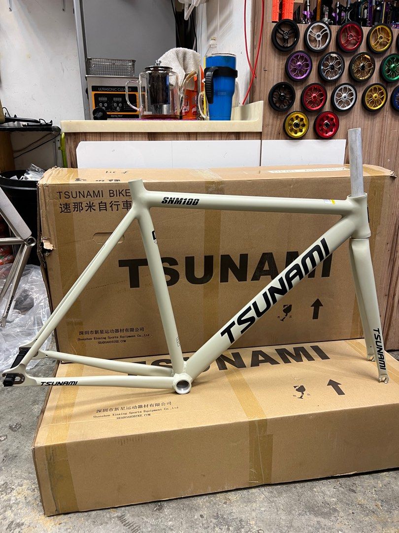 * Tsunami SNM100 Frame & Fork included Headset Seat Clamp Frame Size M ...