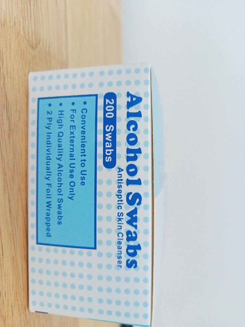 Alcohol Swabs, Health & Nutrition, Medical Supplies & Tools on Carousell