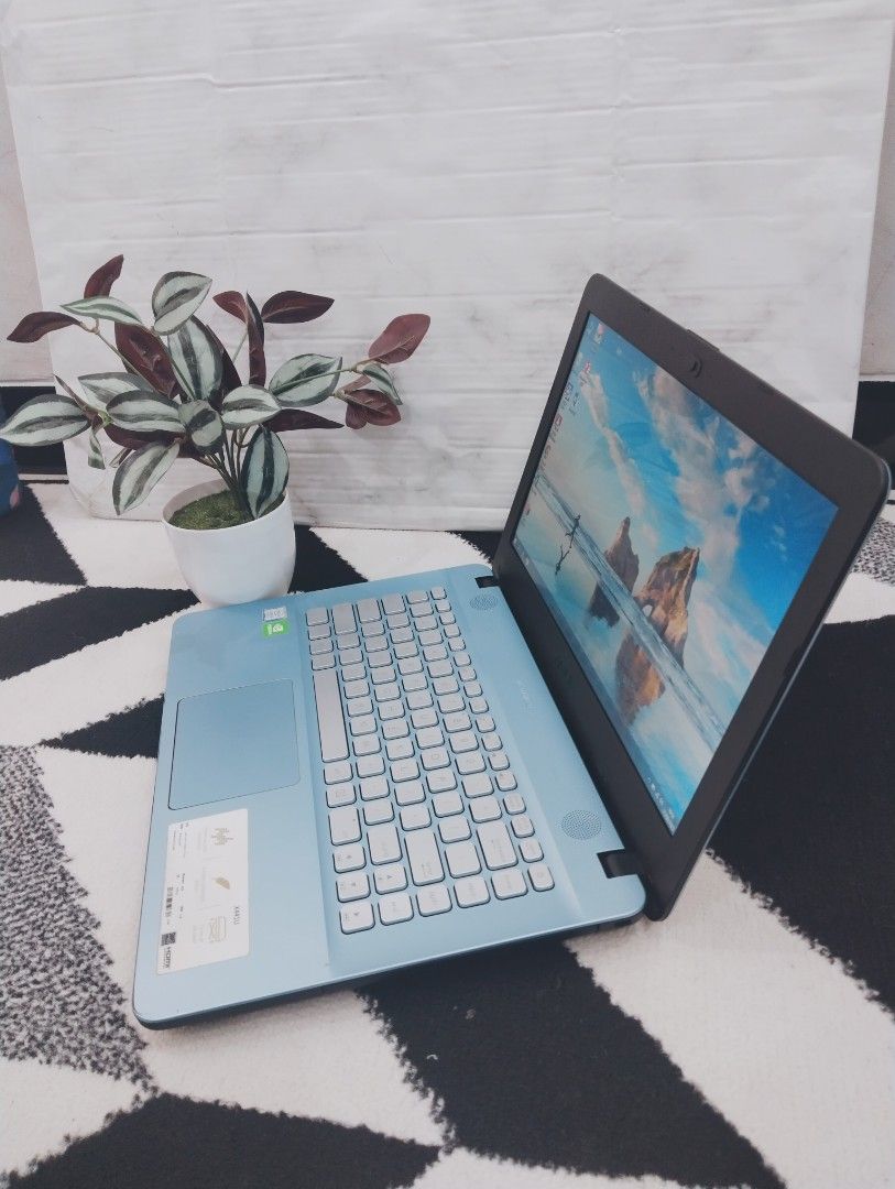Asus X441U core i3 Gen 7, Elektronik, Komputer, Laptop di Carousell