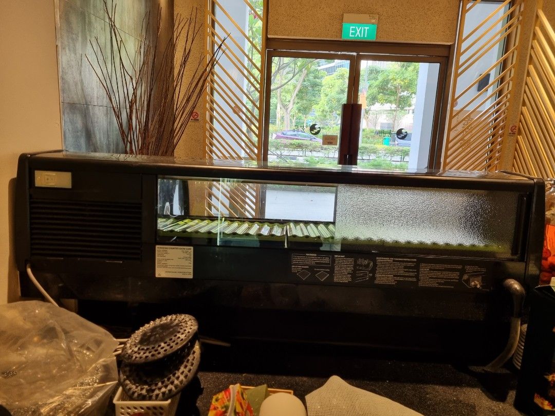 Hoshizaki Sushi counter fridge, TV & Home Appliances, Kitchen ...