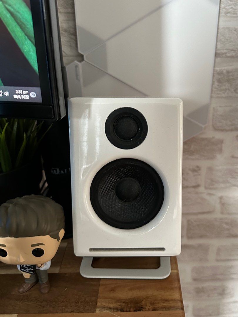 Audioengine A2+ with stand (9/10 Condition), Audio, Soundbars, Speakers ...
