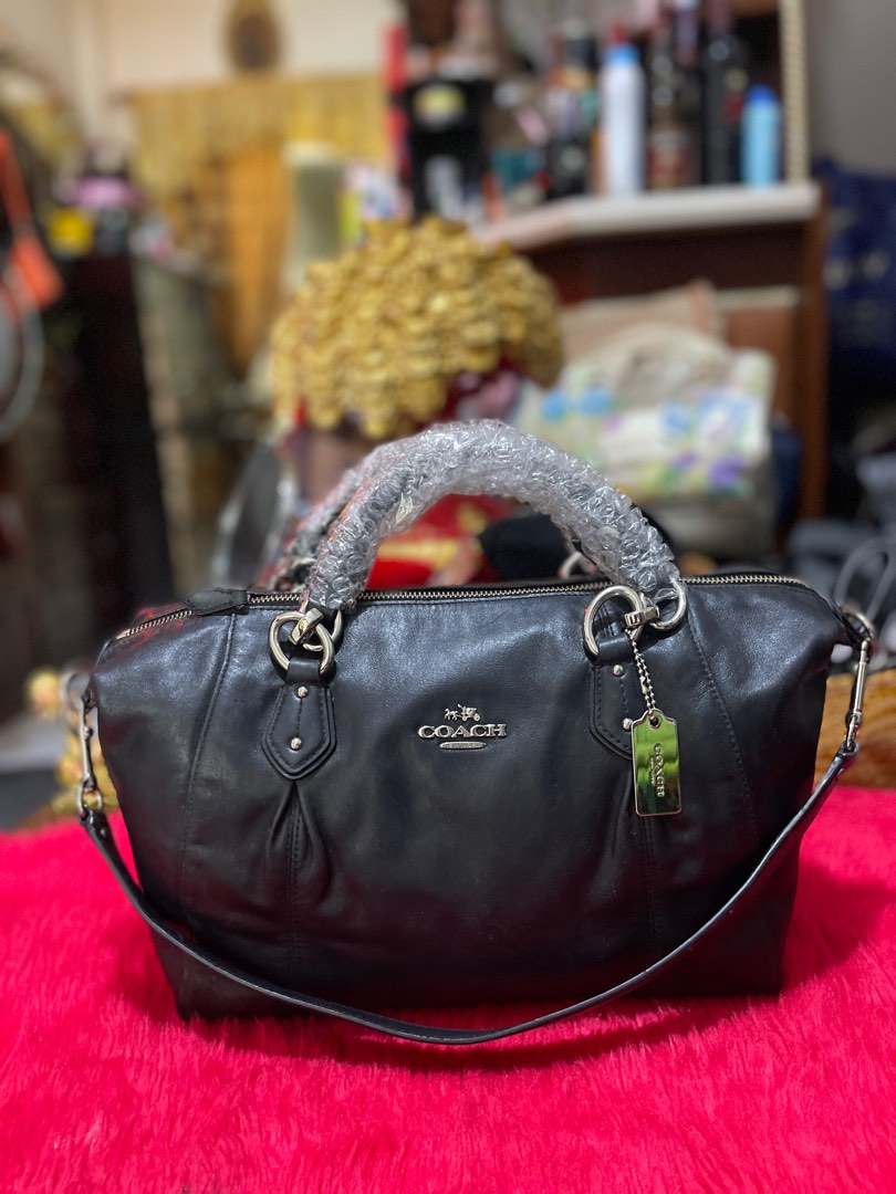 Coach collette leather 2 way bag on Carousell