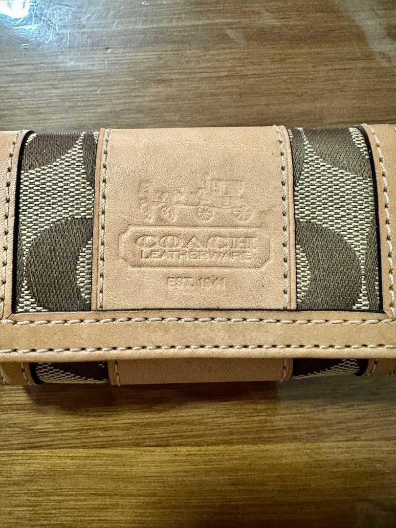 Coach six ring leather key case, Women's Fashion, Bags & Wallets ...