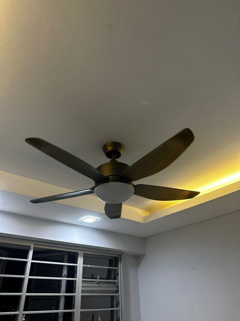 Crestar Ceiling Fan with LED Light, Furniture & Home Living, Lighting & Fans, Fans on Carousell