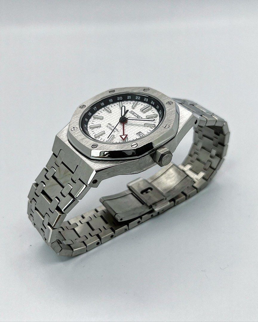 Custom Seiko Mod White AP GMT in 42mm, Men's Fashion, Watches ...
